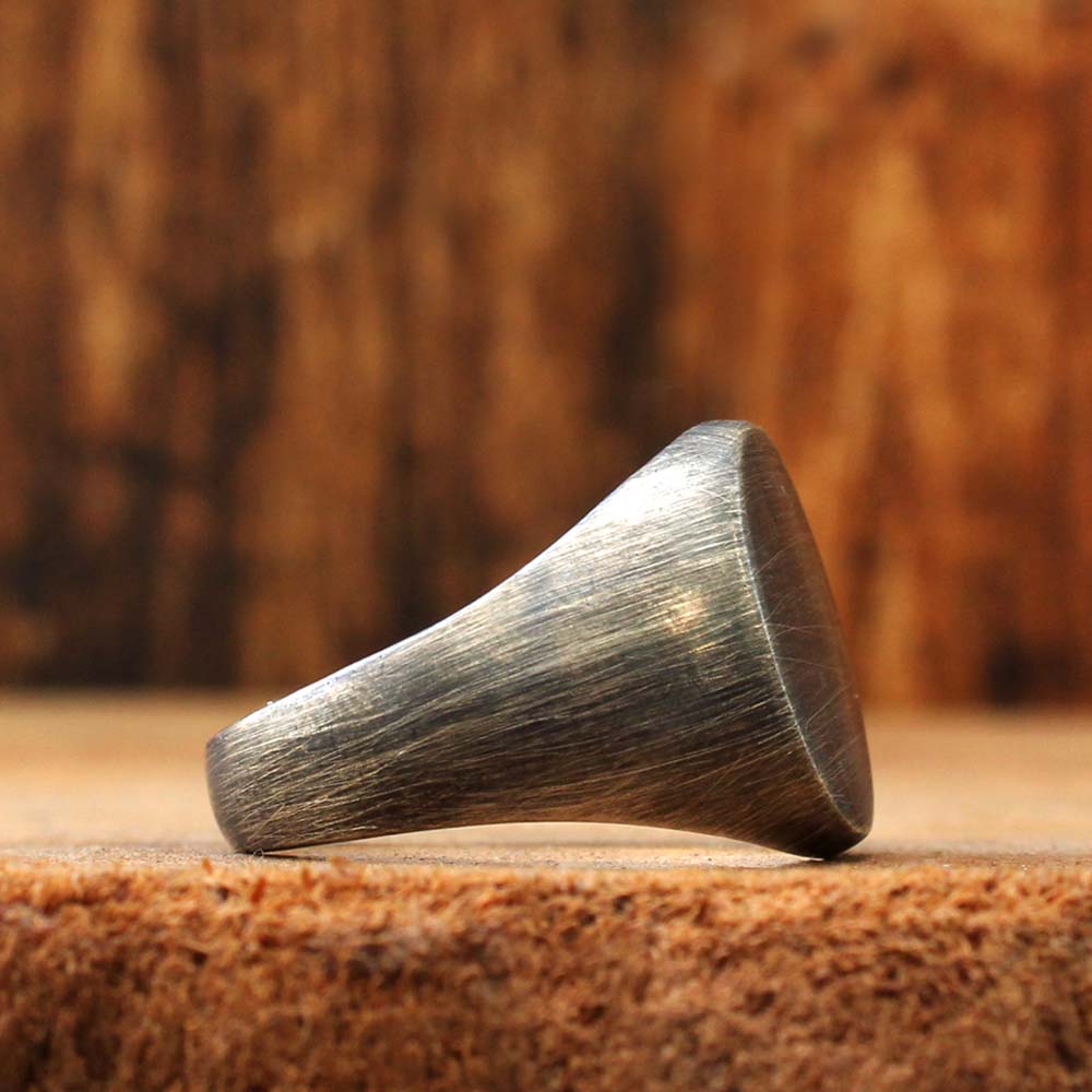 Anel Clássico Oval - Vulcano Joias